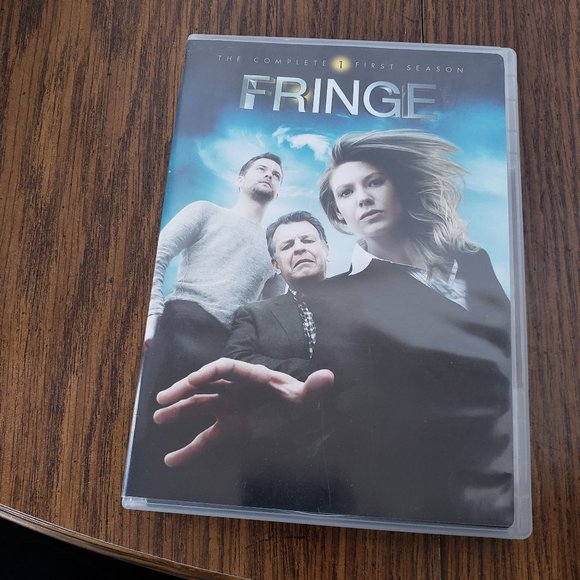 Warner Bros. | Media | Tv Series Fringe The Complete First Season 7disc ...